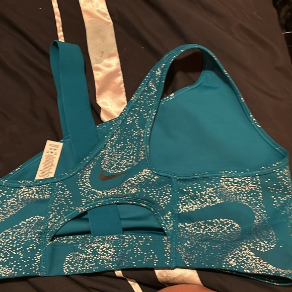 Nike | Other | Sports Bra | Poshmark
